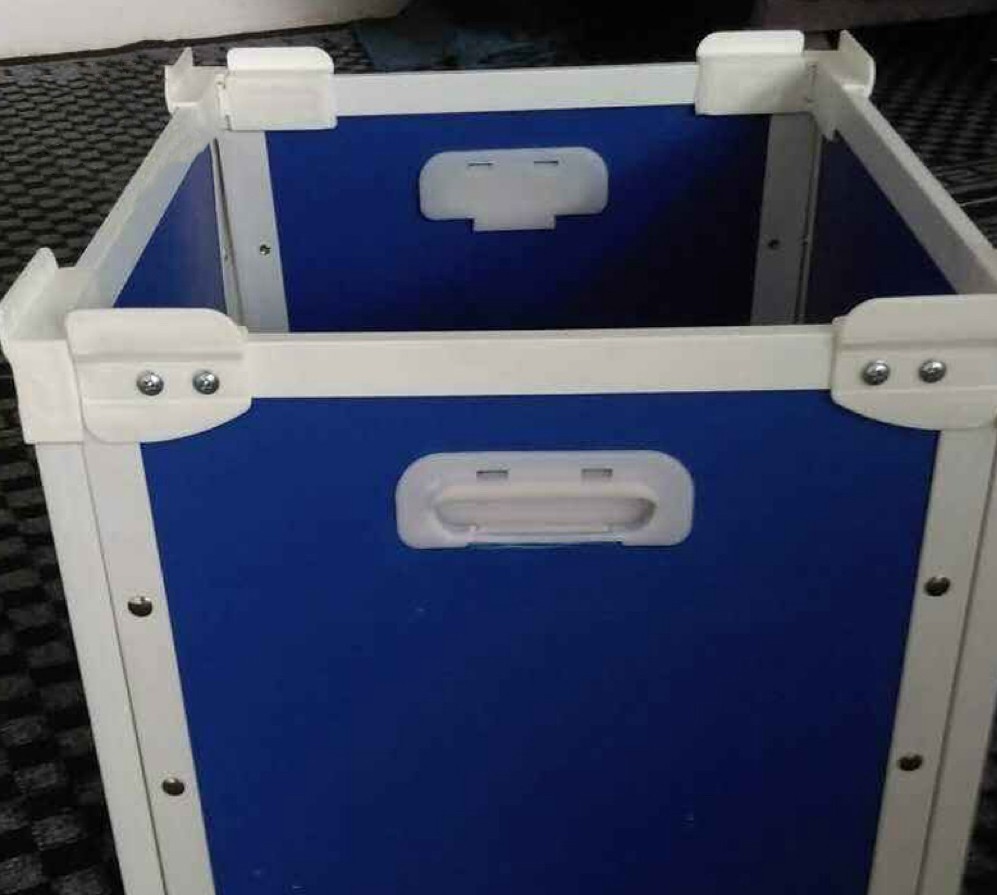 Reusable Plastic Shipping Boxes - UV Resistant & Customizable